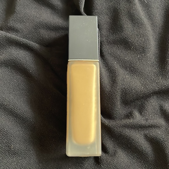 Dior | Makeup | Dior Forever Skin Glow Foundation In 3w | Poshmark